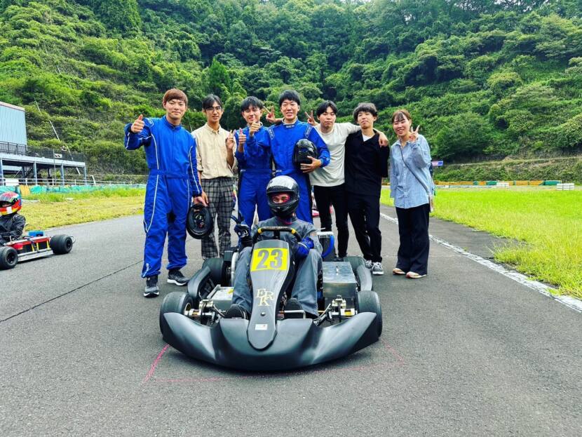 大学生カーライフマガジンDcara